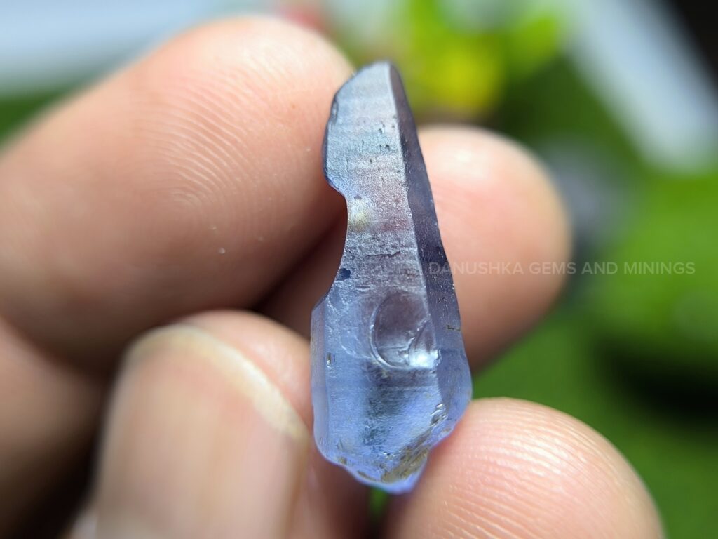 Facet grade Ceylon sapphire "Ottu" rough