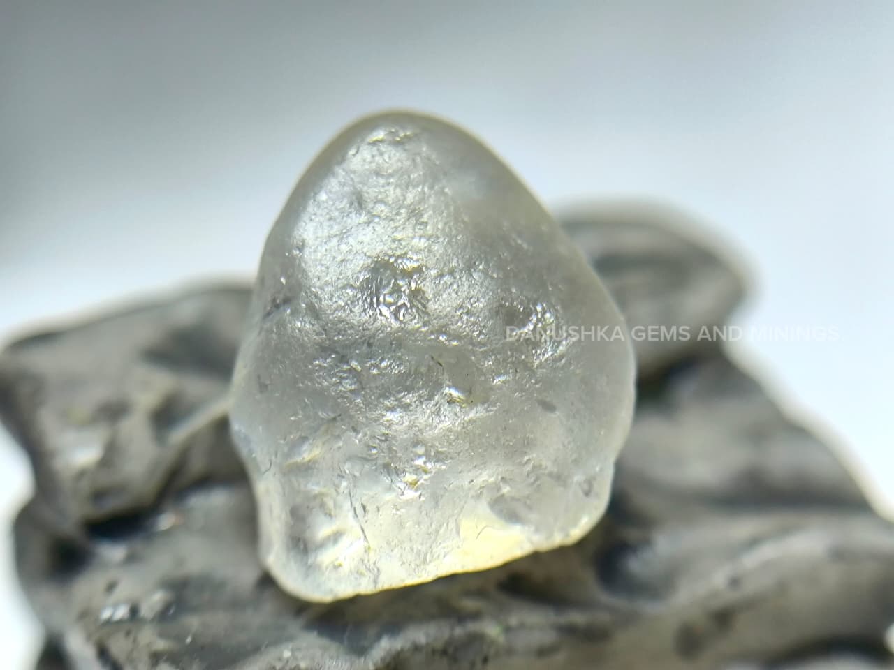 Ceylon Natural White Sapphire rough